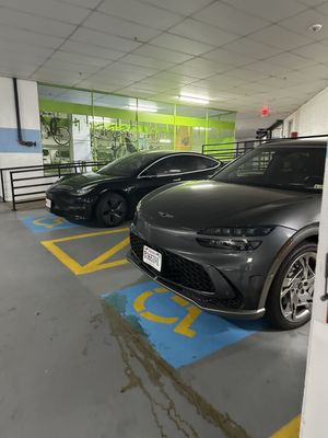 COLONIAL PARKING - Updated March 2025 - 28 Photos - 1530 Wilson Blvd ...