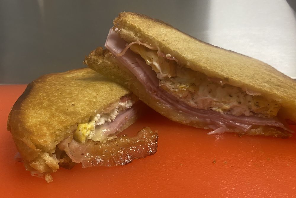 IT’S ALL CHEESY - Updated October 2025 - 1033 W Glebe Rd, Alexandria ...