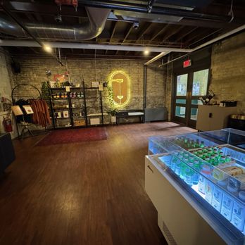 DISCOURSE COFFEE - DOWNTOWN - Updated December 2025 - 203 Photos & 75 ...