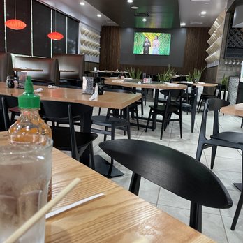 SAIGON 512 - Updated July 2024 - 208 Photos & 95 Reviews - 105 E Old ...