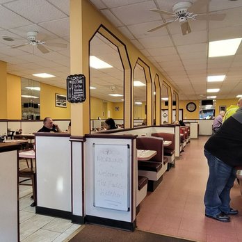 THE FALLS KITCHEN - Updated February 2025 - 55 Photos & 129 Reviews ...