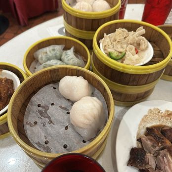 HAWAII DIM SUM & SEAFOOD RESTAURANT - Updated December 2024 - 890 ...