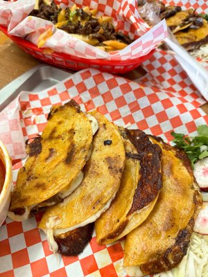 TRES BETOS TAQUERIA - Updated January 2026 - 220 Photos & 176 Reviews ...