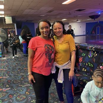 GLENWOOD ROLLER RINK - Updated September 2025 - 24 Photos & 25 Reviews ...