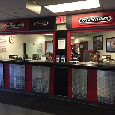 FYDA FREIGHTLINER COLUMBUS - Updated December 2025 - 17 Photos & 12 ...