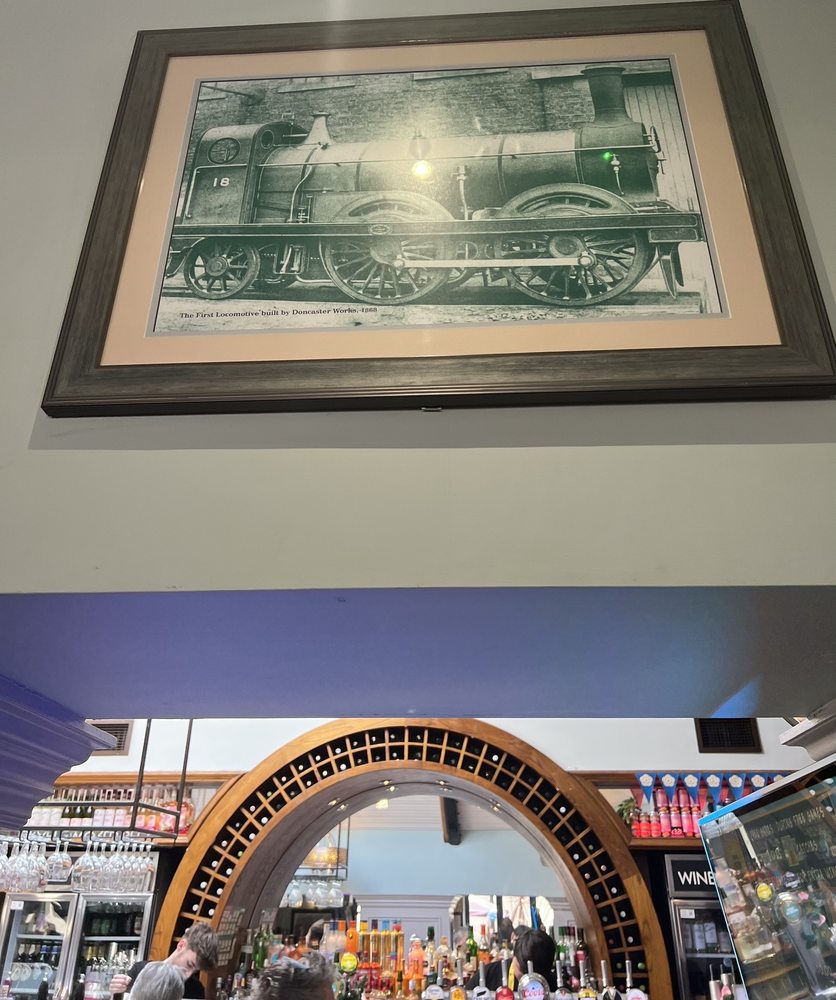 THE RED LION - Updated October 2024 - 37-38 Market Place, Doncaster ...