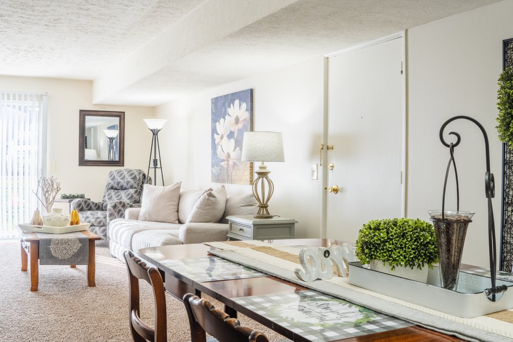 CENTRE RIDGE APARTMENTS - Updated December 2025 - 41 Photos - 2940 ...