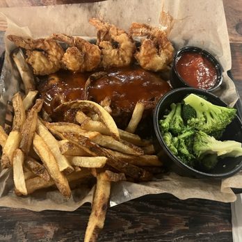 CORNER STABLE - COCKEYSVILLE - Updated October 2025 - 215 Photos & 465 ...