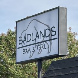 BADLANDS BAR & GRILL - Updated December 2025 - 78 Photos & 134 Reviews ...