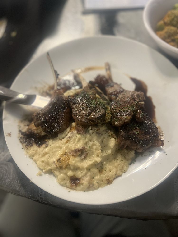 THE EPICUREAN TABLE - Updated December 2025 - 62 Photos & 32 Reviews ...