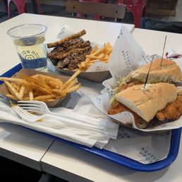 AUCTION HOUSE - Updated October 2025 - 15 Photos & 24 Reviews - 29 ...