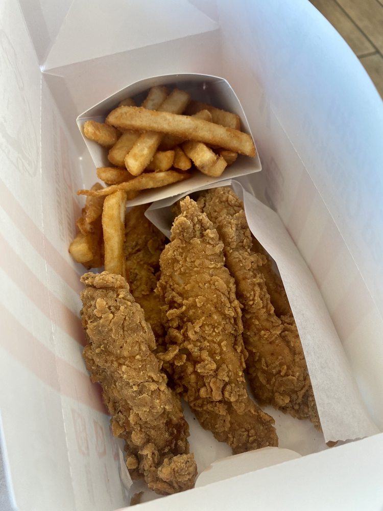 KFC - Updated July 2025 - 40 Reviews - 950 W 1250th S, Richfield, Utah ...