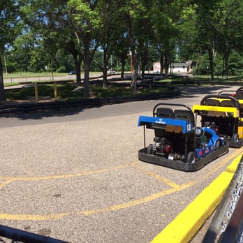 LILLI PUTT MINIATURE GOLF-BUMPER BOTS & GO KRT TRK - Updated July 2025 ...