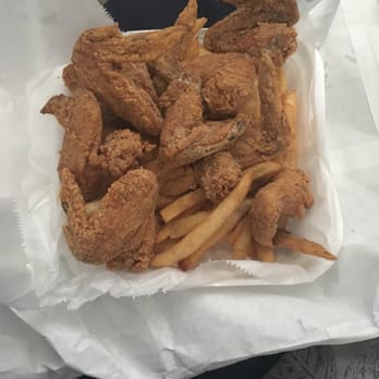 THE SHARK CHICKEN & LEMONADE - Updated June 2024 - 26 Photos & 15 ...