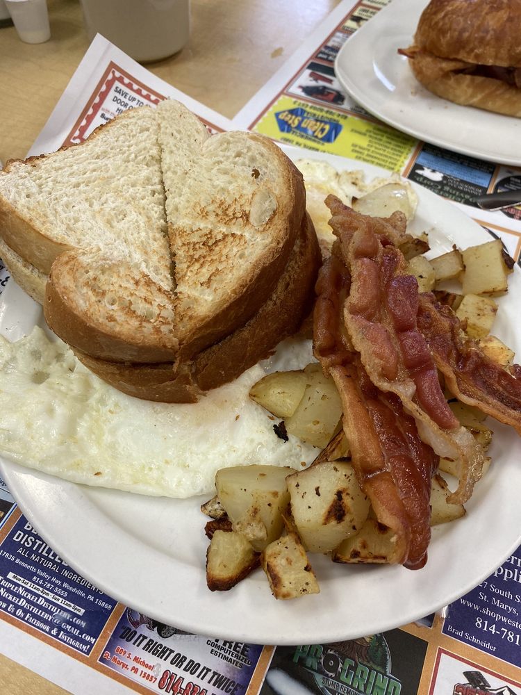 D D’S SPECIALTY BAKERY & CAFE - Updated October 2025 - 17 Photos & 37 ...