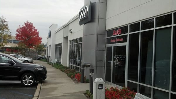 JACK DANIELS MOTORS - Updated January 2026 - 10 Photos & 76 Reviews ...