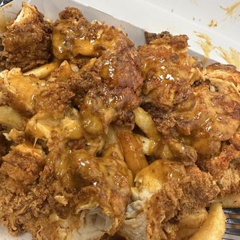 FLUFFIES HOT CHICKEN - HACKENSACK - Updated January 2026 - 340 Photos ...