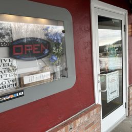 RED TEA HOUSE - Updated December 2025 - 151 Photos & 161 Reviews - 1717 ...