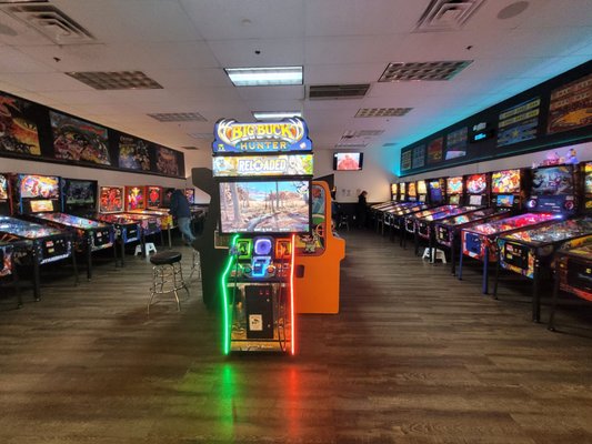 ULEKSTORE’S PINBALL AND CLASSIC ARCADE - Updated May 2026 - 60 Photos ...