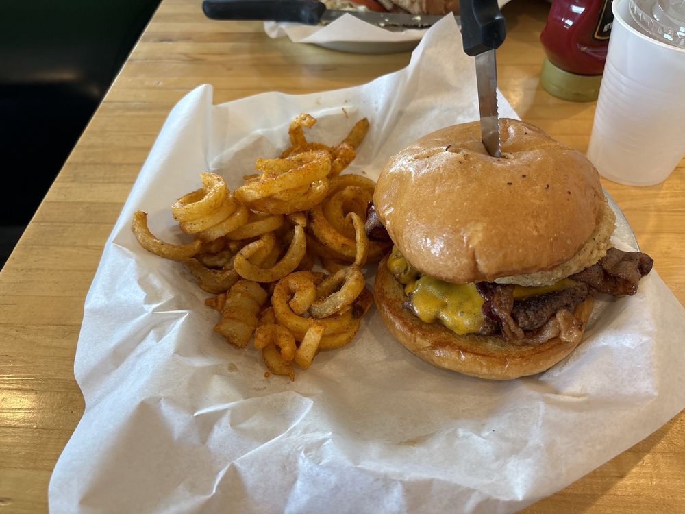 JC’S BURGER BAR - Updated April 2024 - 85 Photos & 118 Reviews - 1051 ...