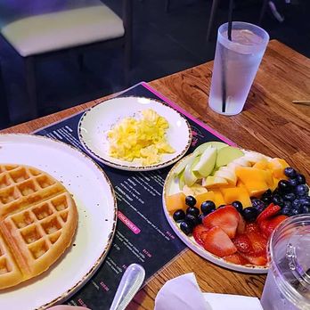 MADRES BRUNCH - Updated October 2025 - 2472 Photos & 901 Reviews - 8015 ...