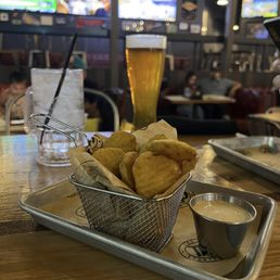 TAP SPORTS BAR EXCALIBUR - Updated October 2025 - 193 Photos & 73 ...
