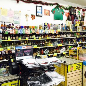 STRAUB DISTRIBUTING - Updated August 2025 - 24 Photos - 4633 E La Palma ...