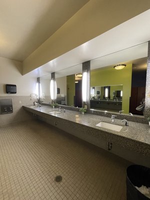 PNW FITNESS - Updated May 2026 - 15 Photos & 94 Reviews - 401 Broadway ...