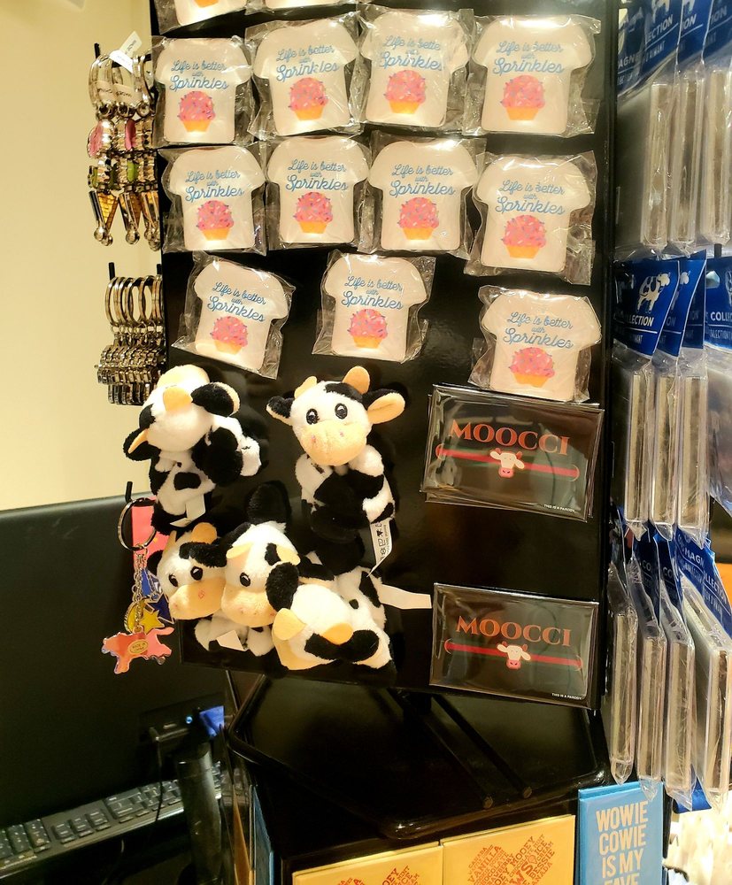 COWS - 241 Photos & 139 Reviews - 138 Banff Avenue, Banff, Alberta ...