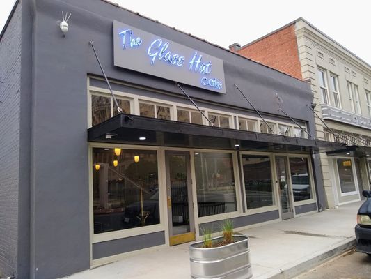 THE GLASS HAT CAFE - Updated August 2024 - 20 Photos & 13 Reviews - 423 ...