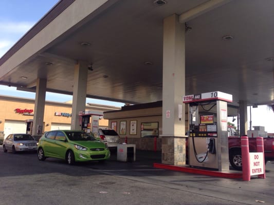 VONS GAS STATION - 28 Photos & 59 Reviews - Yelp