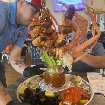 PINCHY’S LOBSTER & RAWBAR - Updated December 2024 - 193 Photos & 159 ...