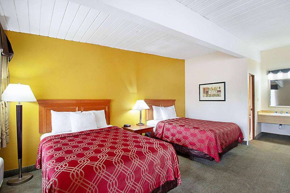 RED ROOF INN APPLETON - Updated July 2025 - 11 Photos - 3920 West ...