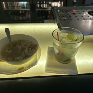 CORNER HOUSE ON THE LAKE - Updated December 2025 - 91 Photos & 169 ...