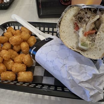 CHOMP CHEESESTEAKS & MORE - Updated December 2025 - 127 Photos & 17 ...