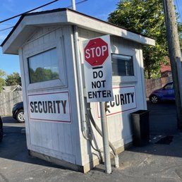 CAPERS - Updated July 2025 - 174 Photos & 194 Reviews - 14726 Gratiot ...