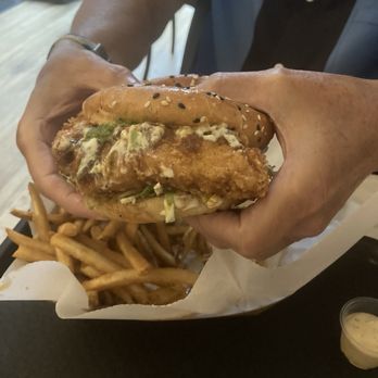 BLOCK 16 - Updated September 2024 - 1207 Photos & 1281 Reviews - 1611 ...