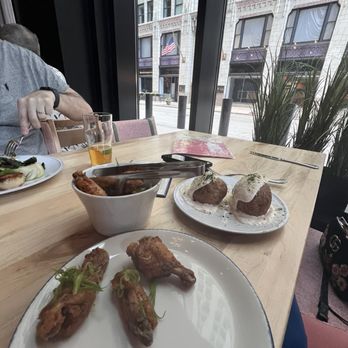 KINDLING DOWNTOWN COOKOUT & COCKTAILS - Updated May 2025 - 418 Photos ...