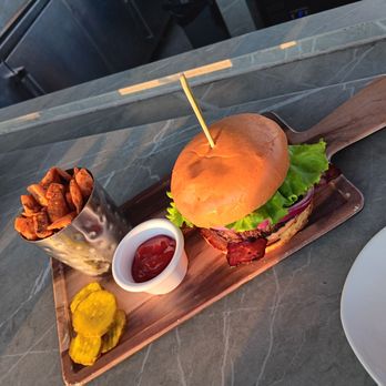 AC SKY BAR - Updated July 2025 - 503 Photos & 268 Reviews - 333 S ...