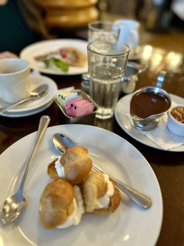 CAFE UN DEUX TROIS - Updated October 2025 - 575 Photos & 824 Reviews ...