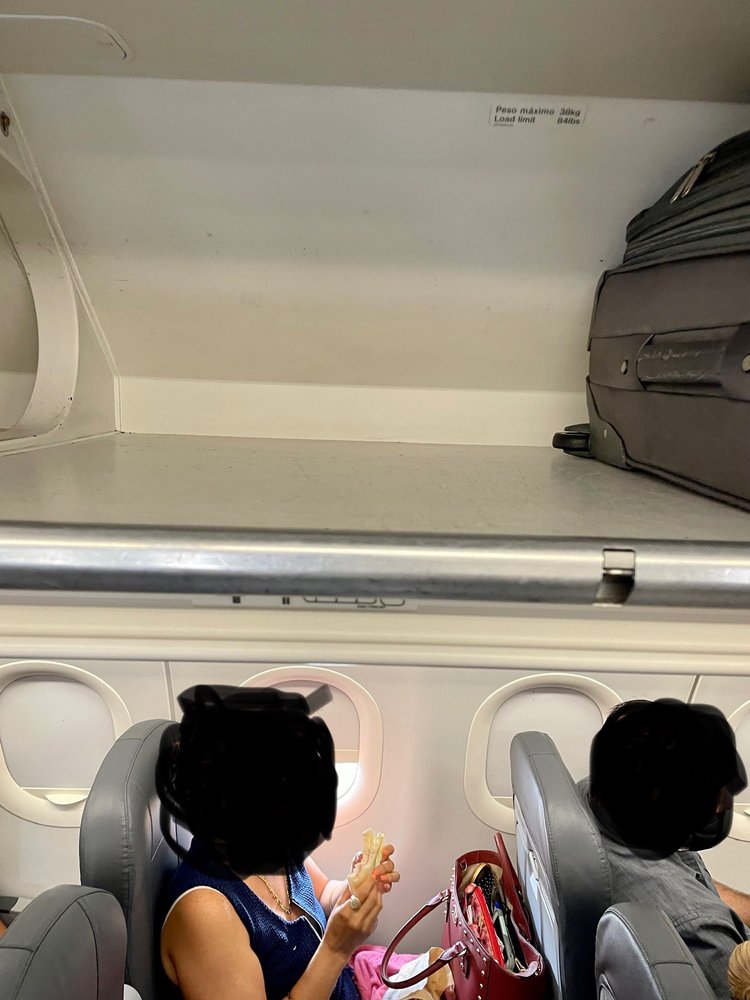 VOLARIS - Updated July 2024 - 30 Photos & 89 Reviews - Capitán Carlos ...