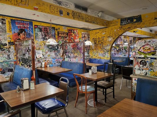 BON’S OFF BROADWAY - Updated January 2026 - 393 Photos & 285 Reviews ...