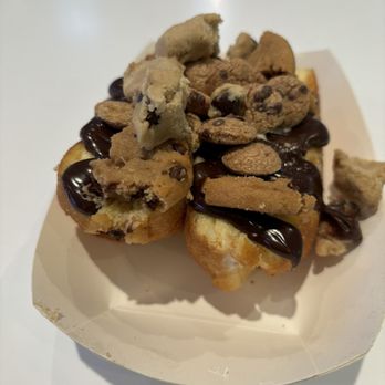 YONUTZ DONUTS & ICE CREAM - Updated December 2025 - 125 Photos & 65 ...