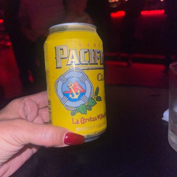 THE OFFBEAT BAR - Updated June 2024 - 352 Photos & 162 Reviews - 6316 ...