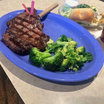 GATOR’S GRILL AND SPIRITS - Updated December 2025 - 37 Photos & 57 ...