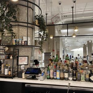 THE ALSTON - Updated May 2025 - 11 Photos - 14 W Superior St, Chicago ...