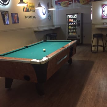 ALBERT’S LOUNGE - Updated October 2025 - 25 Photos & 14 Reviews - 2856 ...