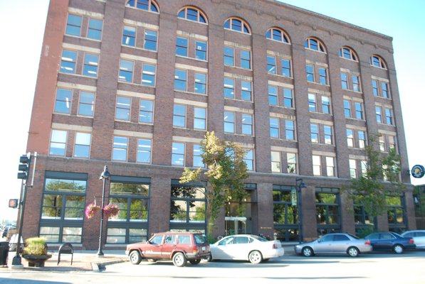 TERRUS REAL ESTATE GROUP - Updated May 2025 - 100 Court Ave, Des Moines ...