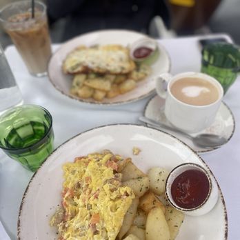 MAURO CAFE - Updated October 2025 - 281 Photos & 322 Reviews - 7469 ...