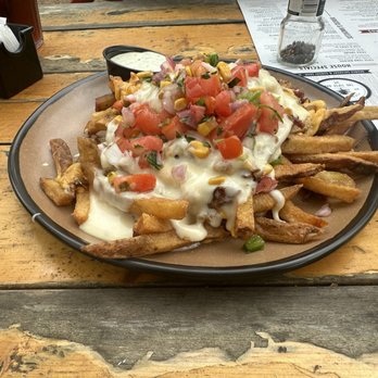 THE TIPSY OAK - Updated July 2024 - 851 Photos & 859 Reviews - 301 E ...